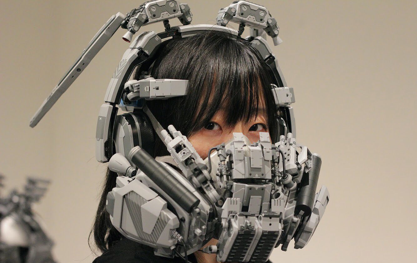 Hiroto İkeuchi: Animeden fırlamış gibi görünen kulaklıklar